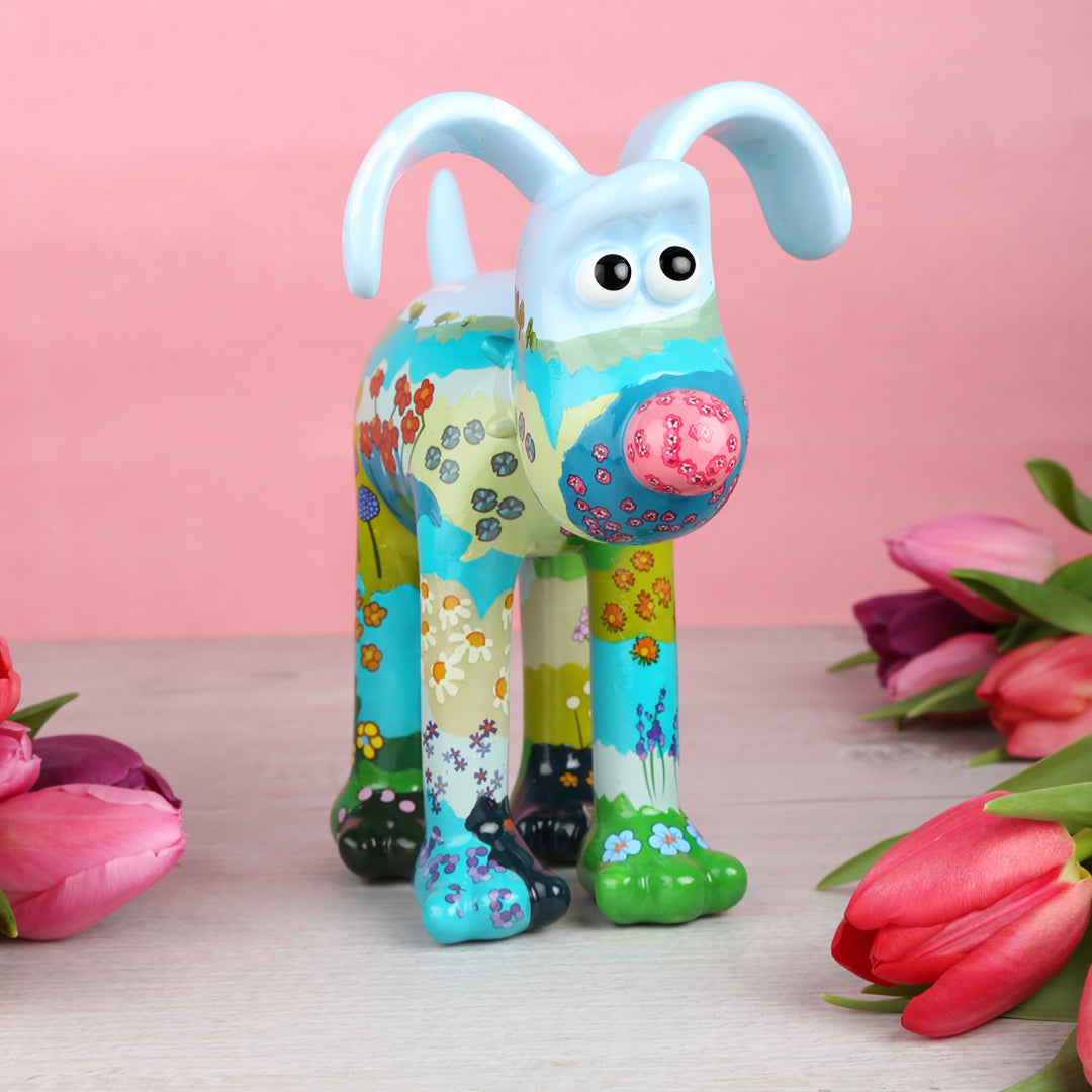 Blossom Gromit Figurine – Gromit Unleashed Shop