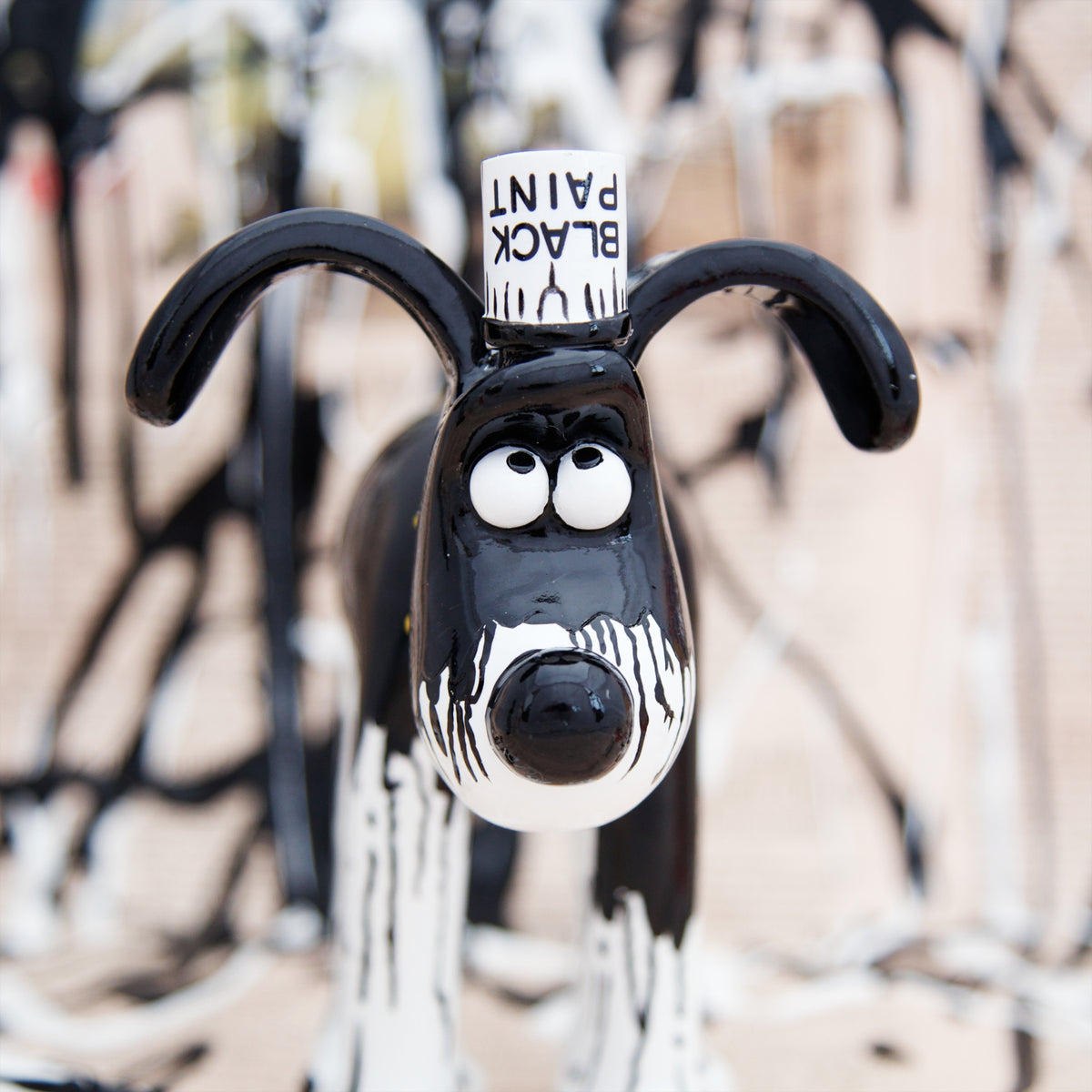 Watch Out, Gromit! figurine created by Gerald Scarfe – Gromit Unleashed ...